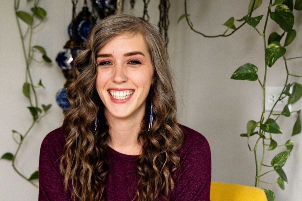 Meet Xandra Hawes | Psychotherapist & Psychic-Medium - SHOUTOUT COLORADO