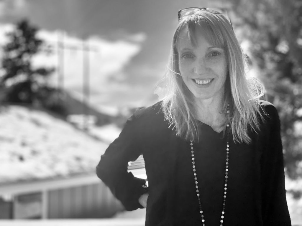 Meet Sarah Caton | Writer, Artist & Human Being - SHOUTOUT COLORADO