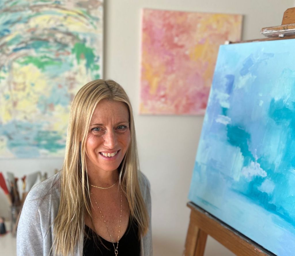 Meet Missy Kaye | Abstract Artist - SHOUTOUT COLORADO