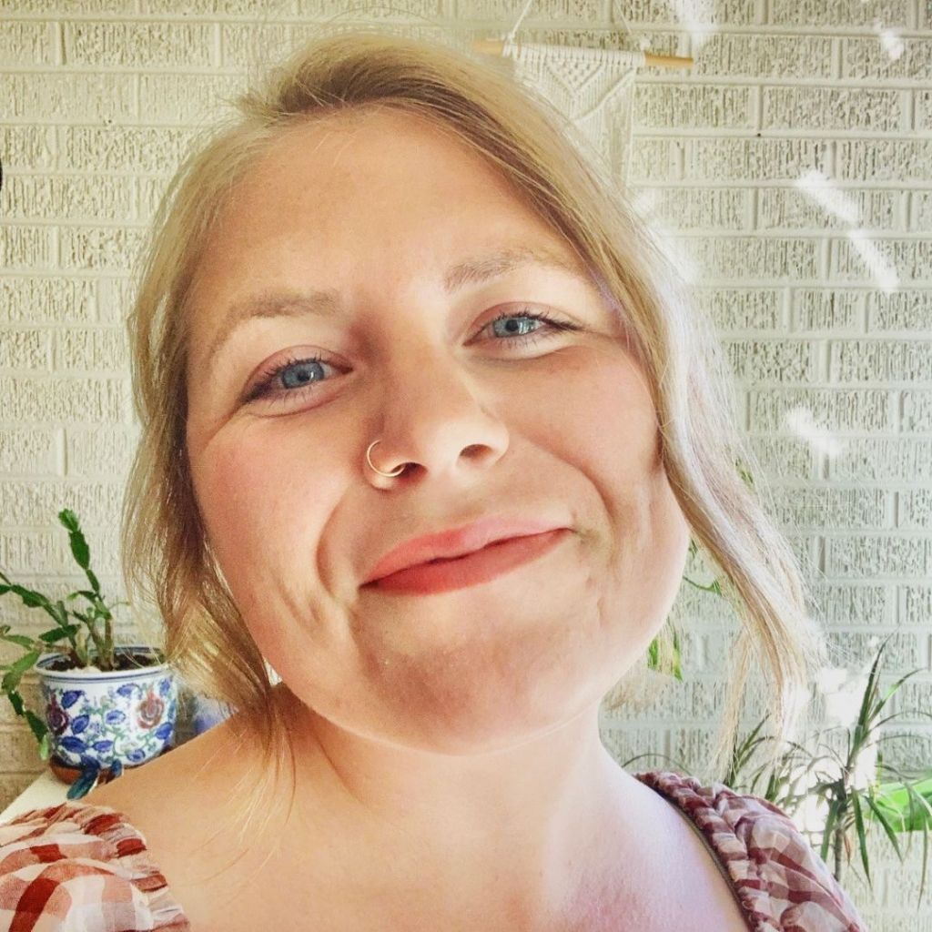 Meet Devon Tracy | Cookie Artist & Baker - SHOUTOUT COLORADO