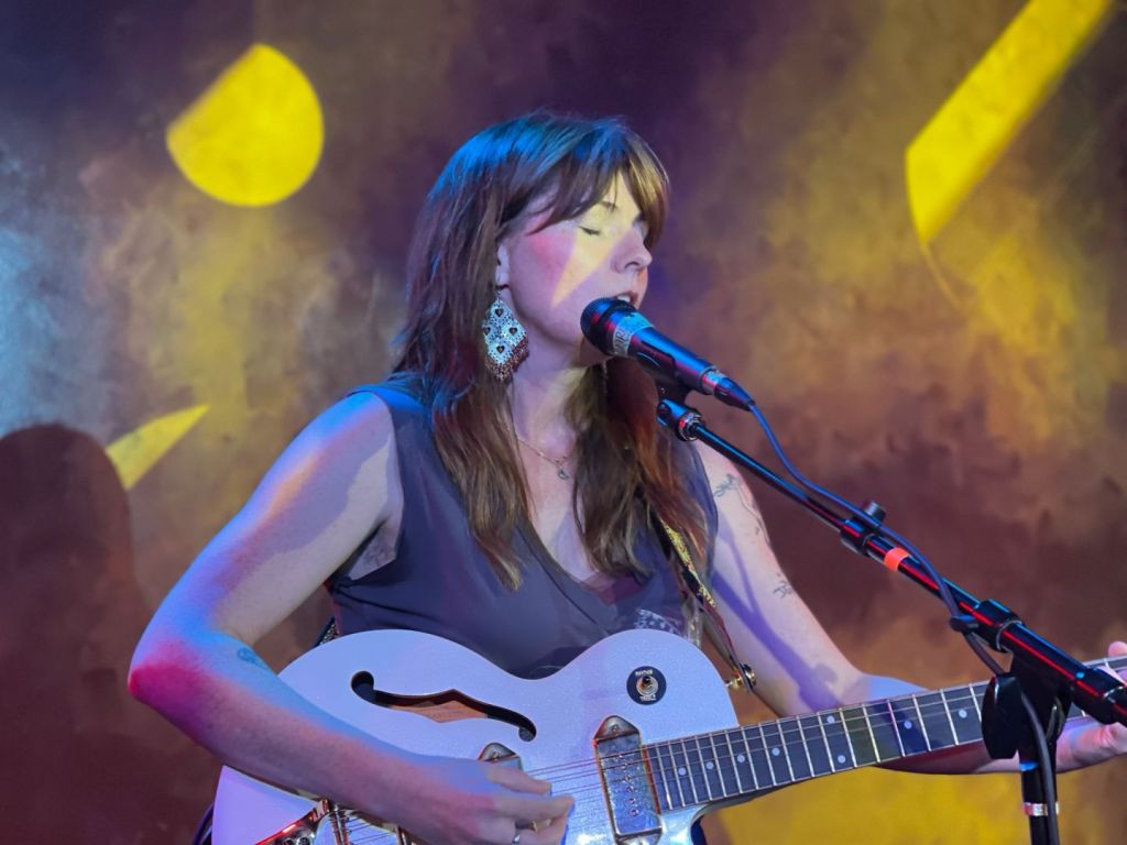 Meet Carly Howard | Transformational Vocal Coach - SHOUTOUT COLORADO