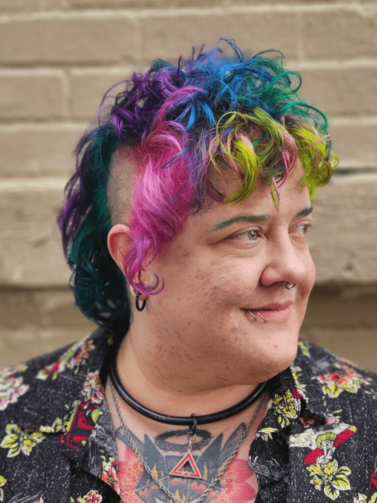 Meet Noa Martin | Hairstylist - SHOUTOUT COLORADO