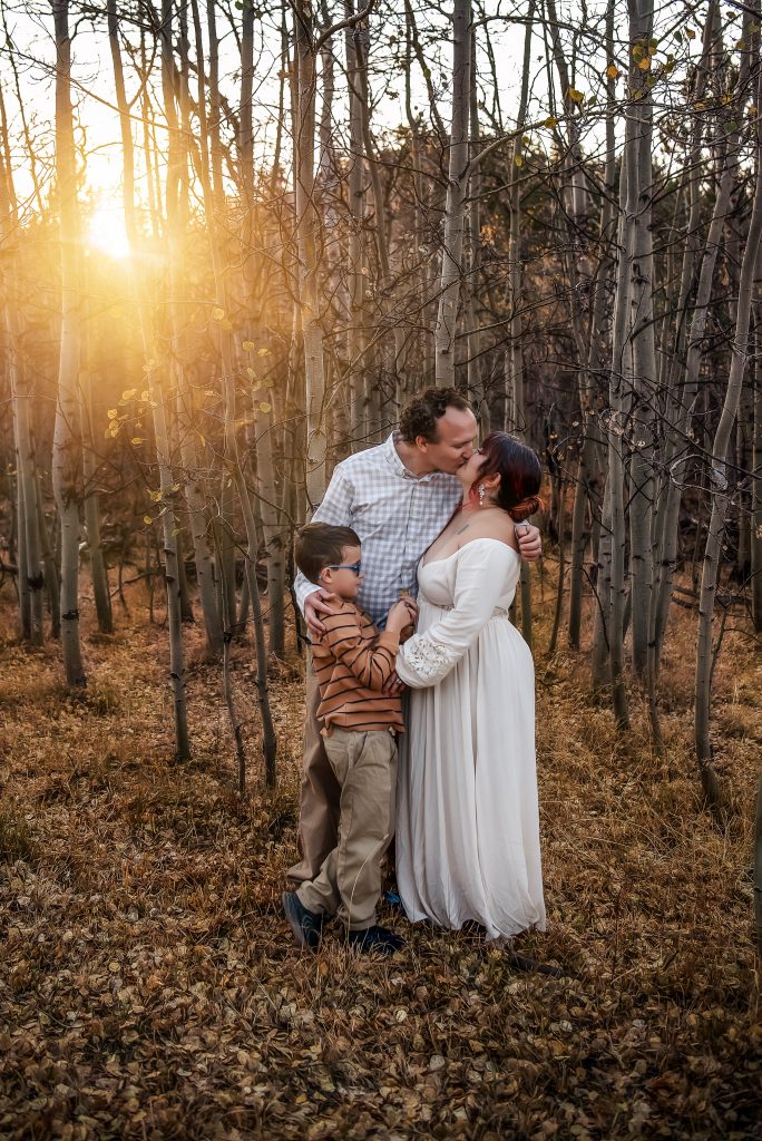 Meet Lindsay Meyer | Photographer - SHOUTOUT COLORADO